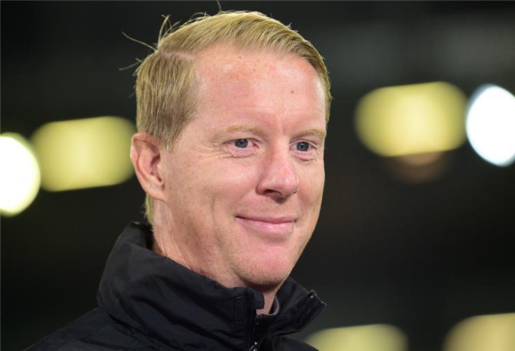 Zweitligist St. Pauli stellt Trainer Schultz frei